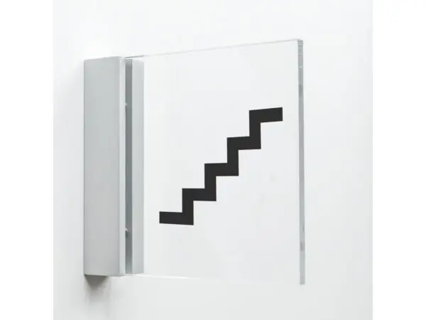 Pictogram Trap - Plexiglas bord met haakse wandhouder